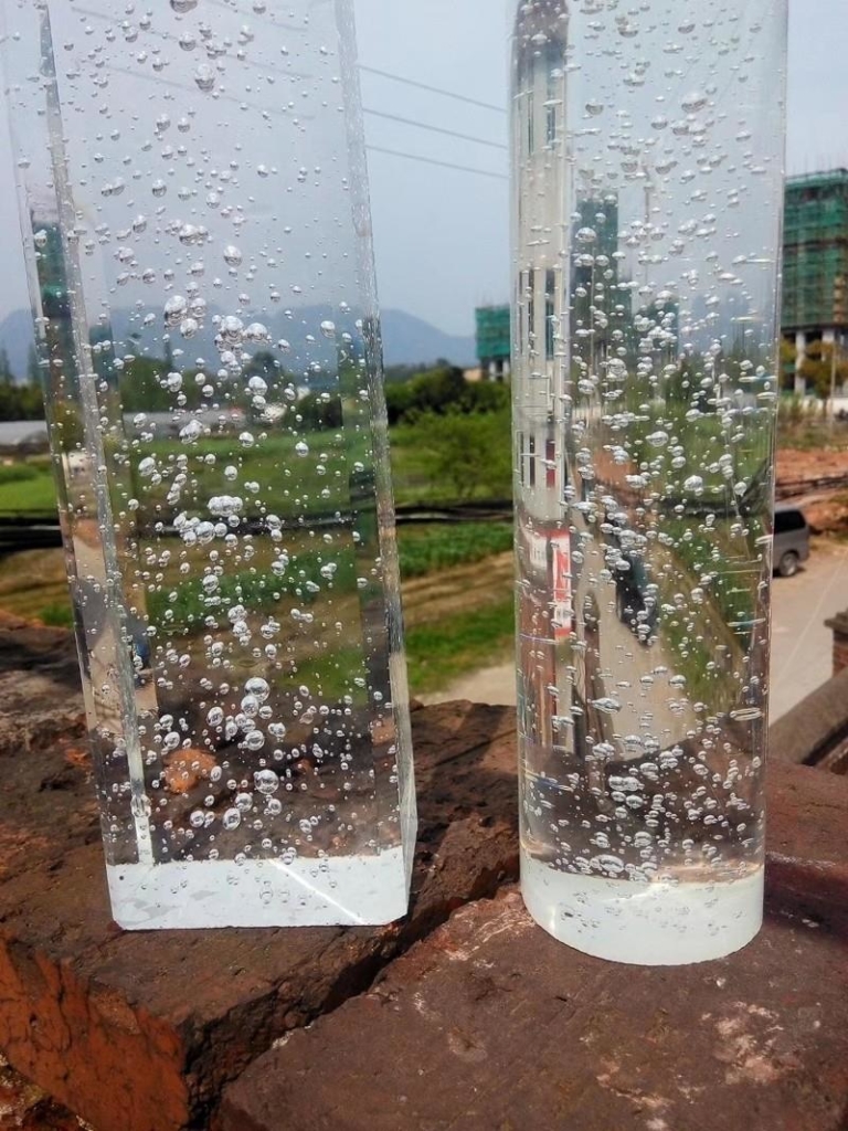 Glass Pillars with Bubbles - Crystal-India