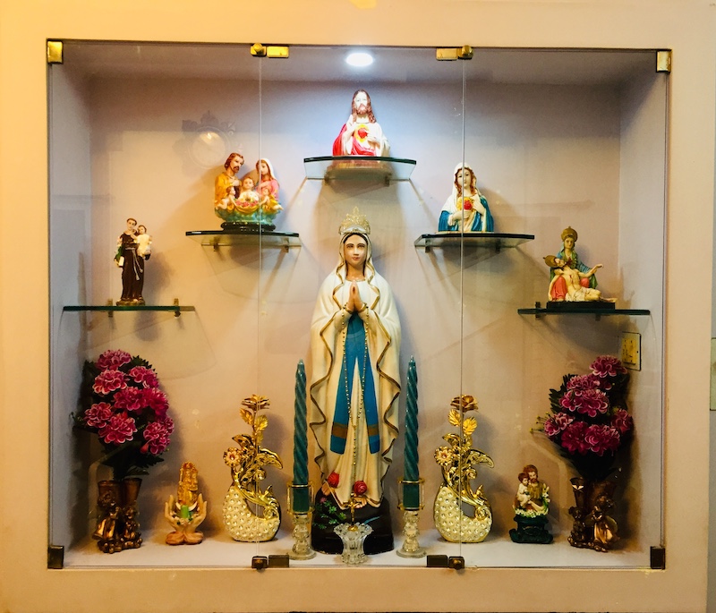 St Mary Prayer Shelf Display Thrissur - Crystal-India