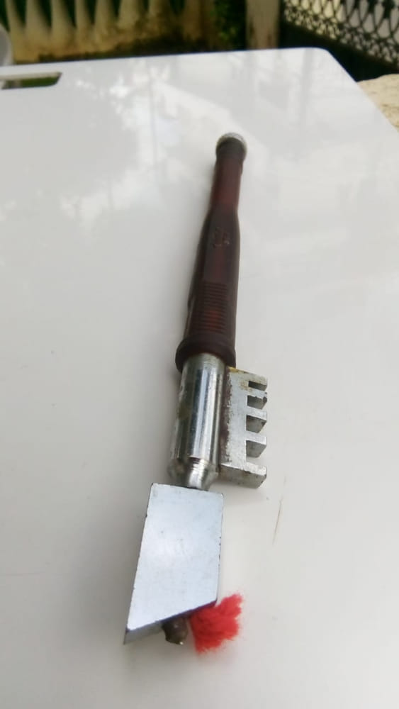 Divine Glass Cutters - Crystal-India